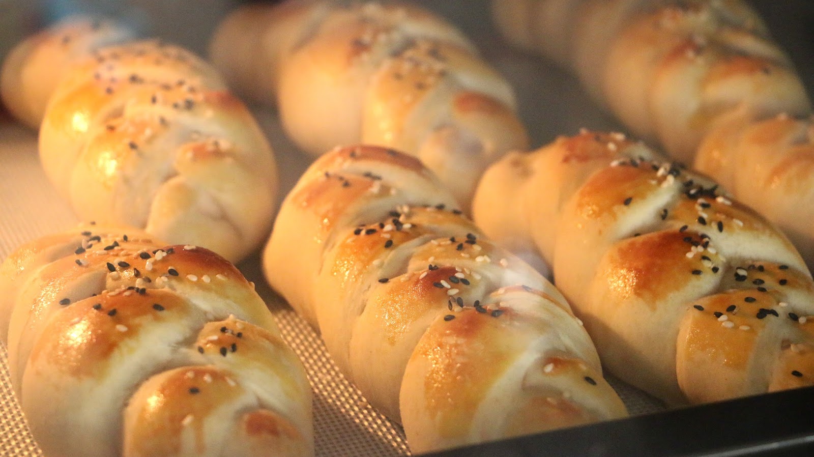 Josephine's Recipes : How To Make Super Soft, Spongy & Moist Bread ...