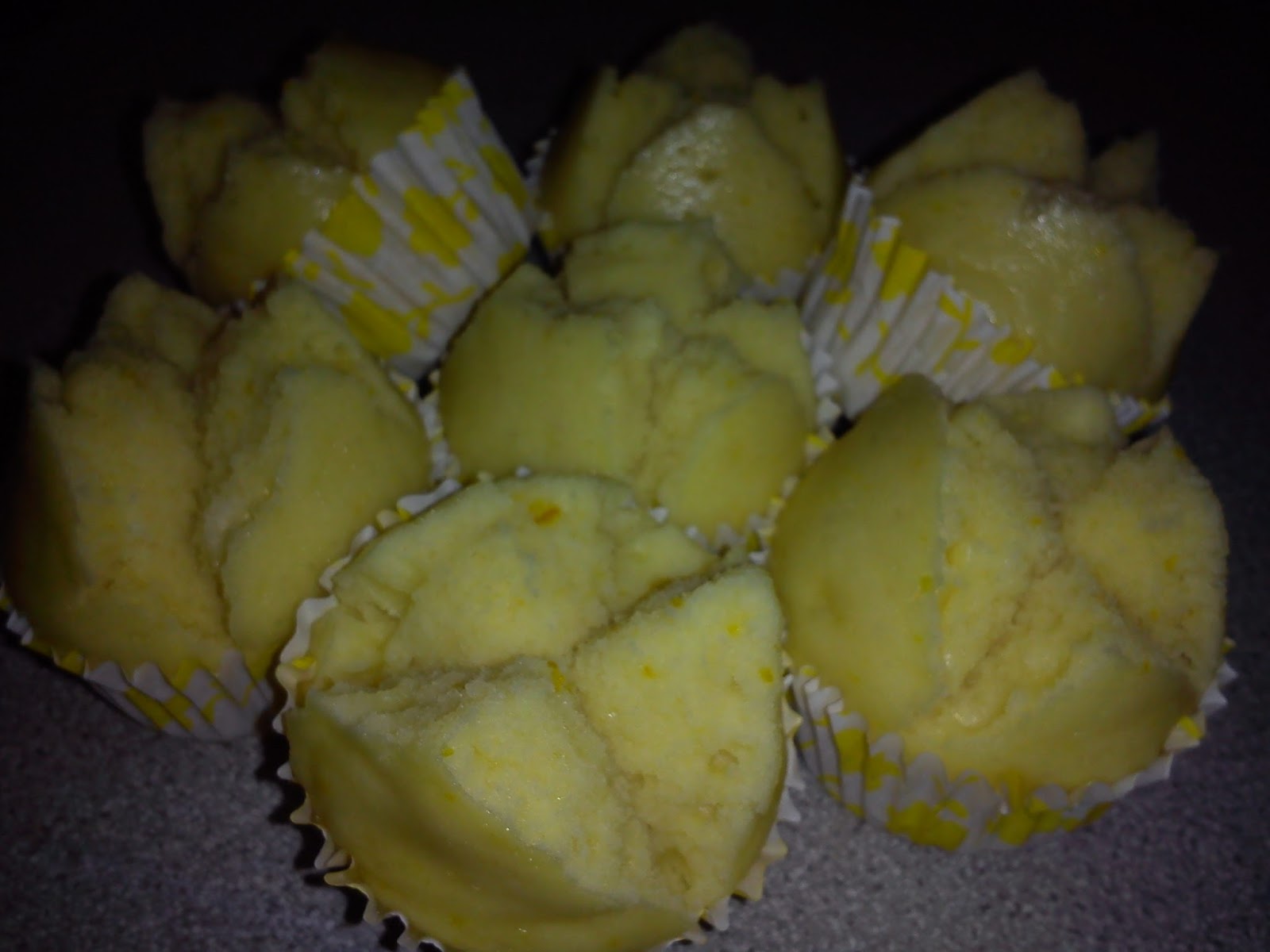 Cooking Pleasure: SMILING STEAMED ORANGE HUAT KUIH