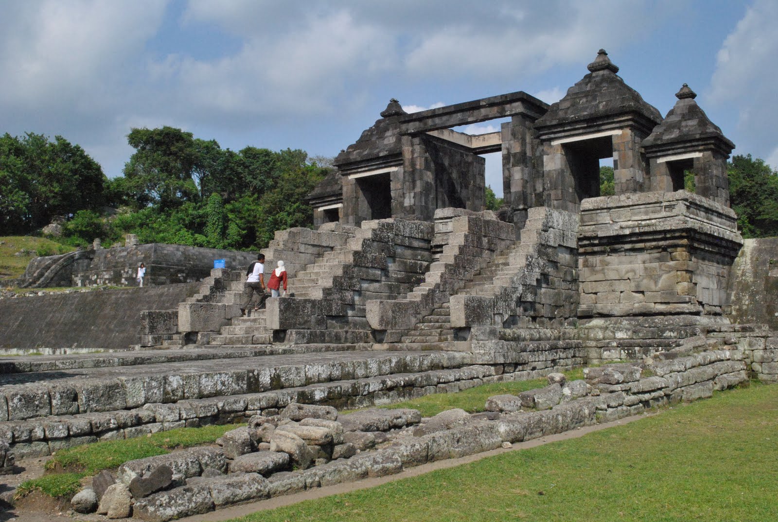 Candi Boko Atau Istana Ratu Boko ~ Afif Rahma Eka Putra