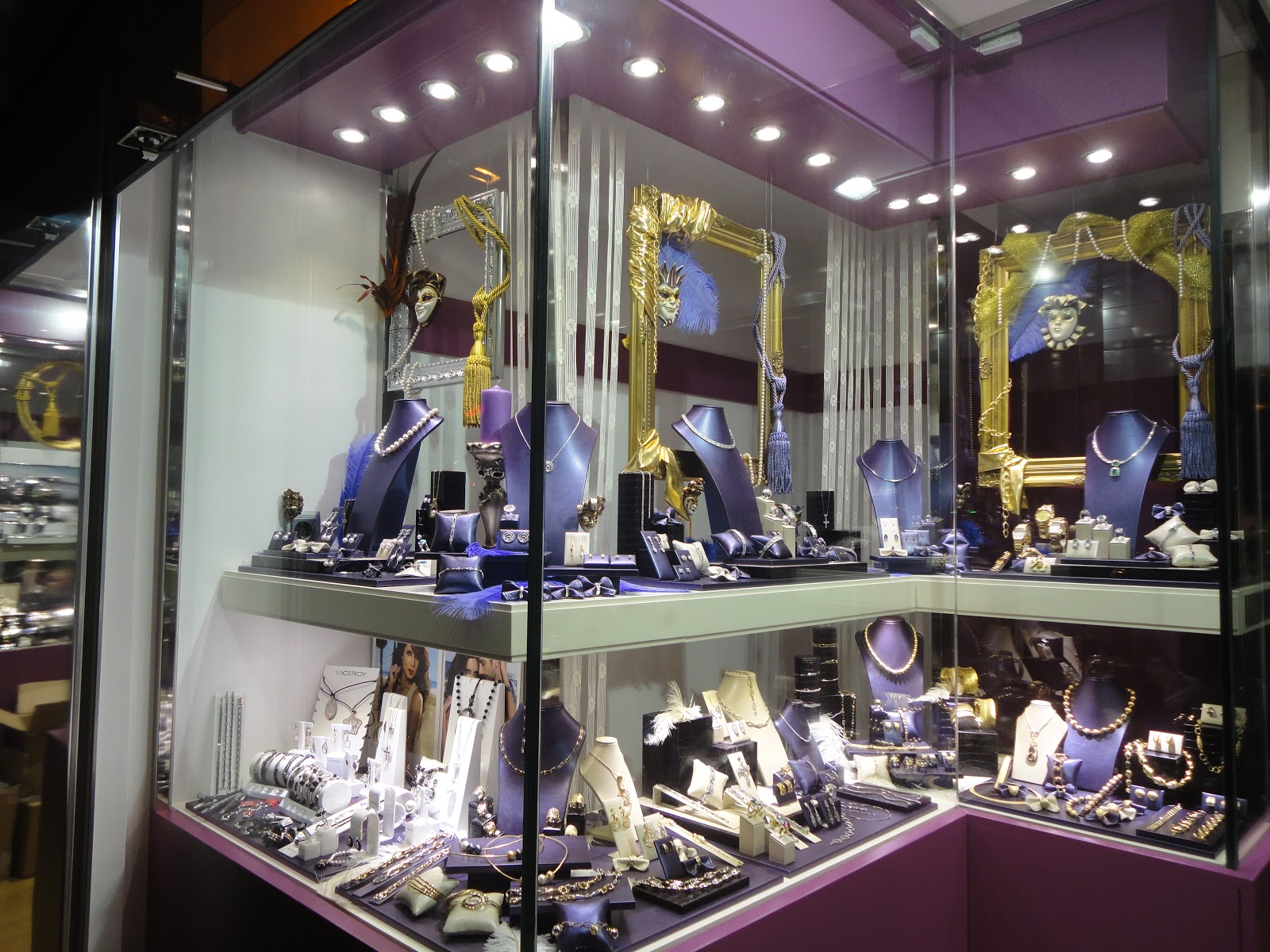 Graci Valencia...: Escaparates de JOYERÍA