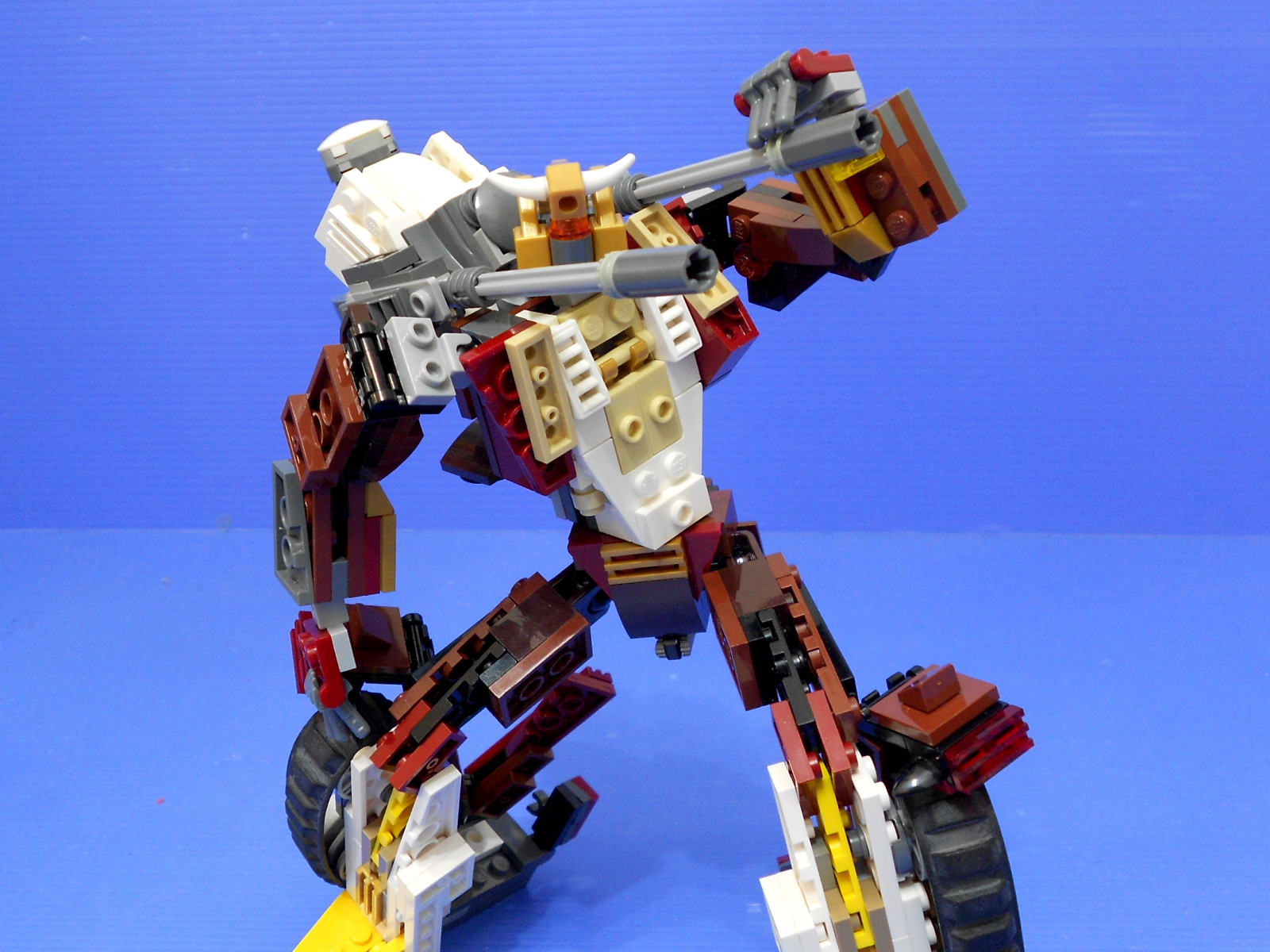 Alanyuppie's LEGO Transformers: LEGO Killbison from Breastforce team ...