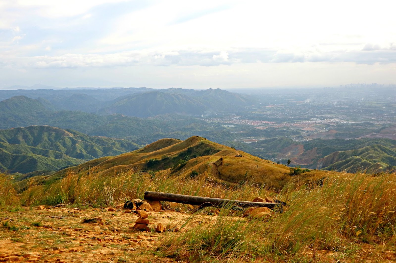Rodriguez, Rizal: Mt. Balagbag Experience - Living in the Moment