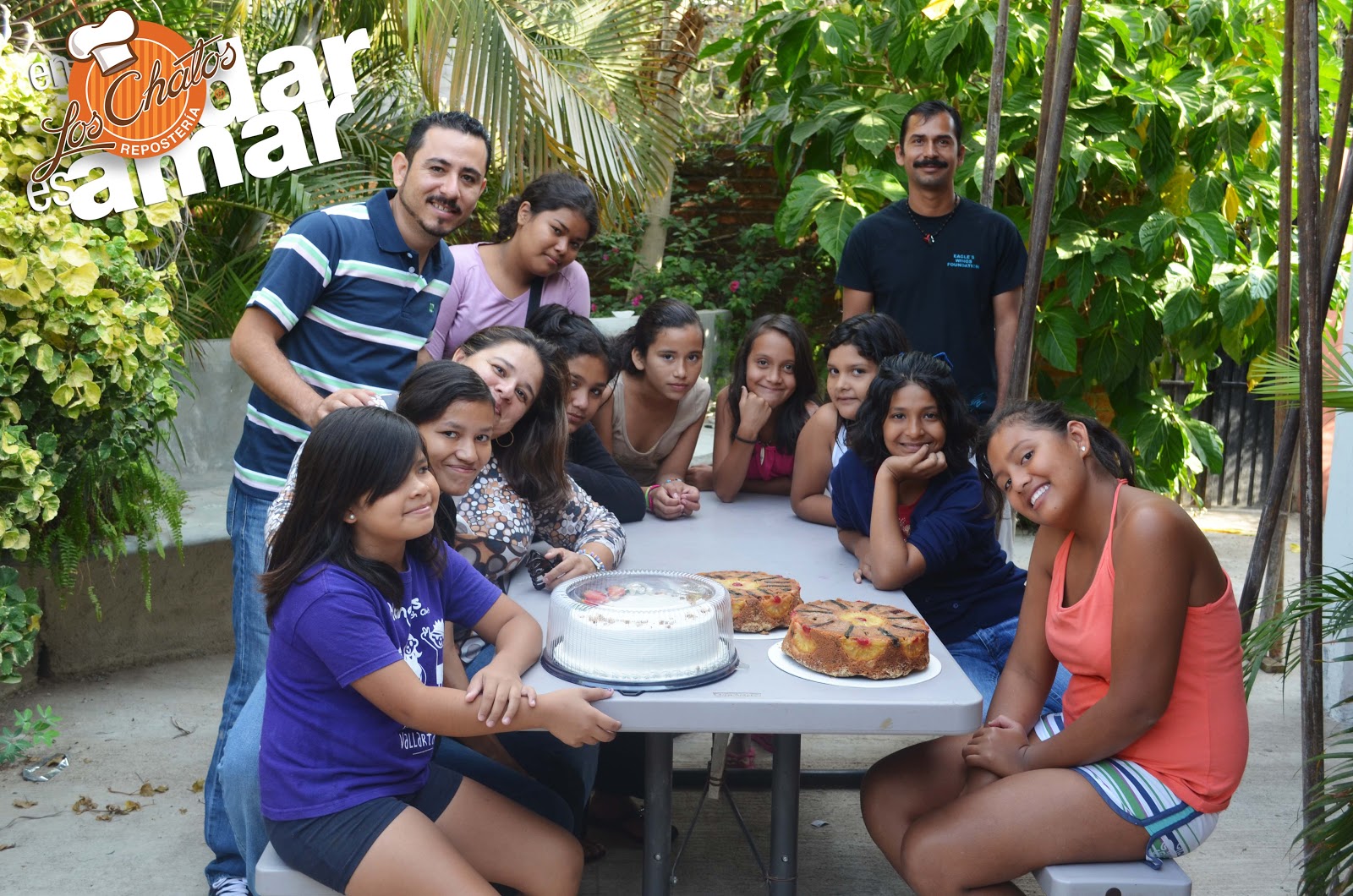 Los chatos: Altruismo en Puerto Vallarta. Repostería Los Chatos.