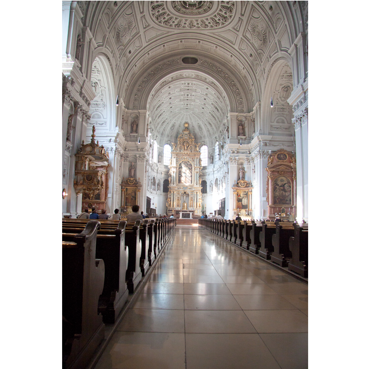 Brassy Travel: Minhene 1.diena