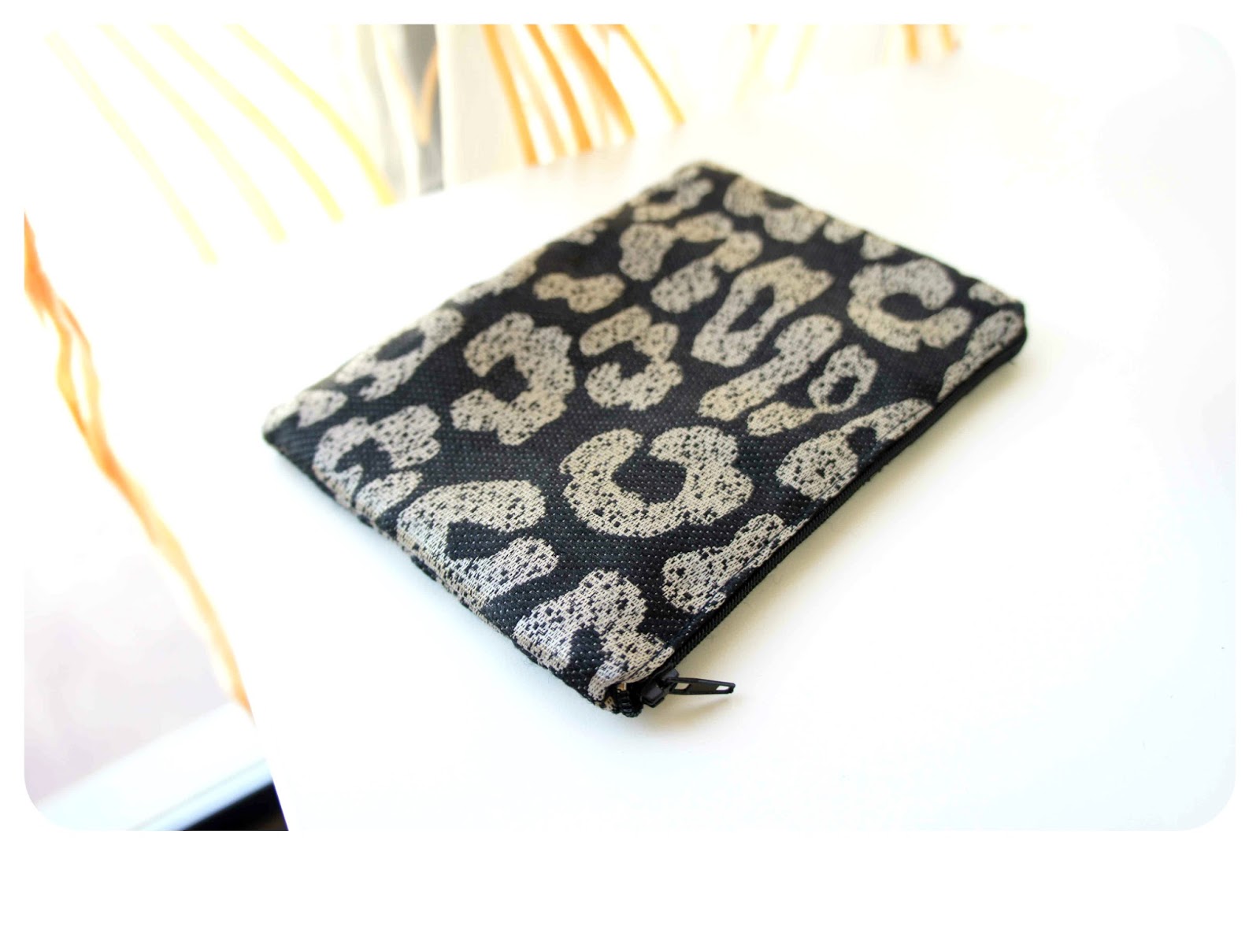 Re-making !!: SUPER EASY LEOPARD ZIPPER POUCH