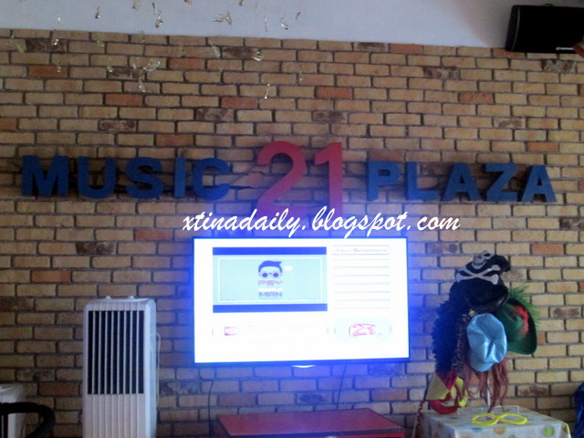 Music 21 Plaza Family KTV - celebraTINg exisTENce