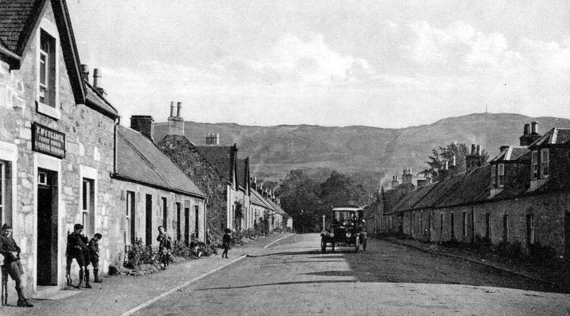 Tour Scotland: Old Travel Blog Photograph Shop And Cottages Straiton ...