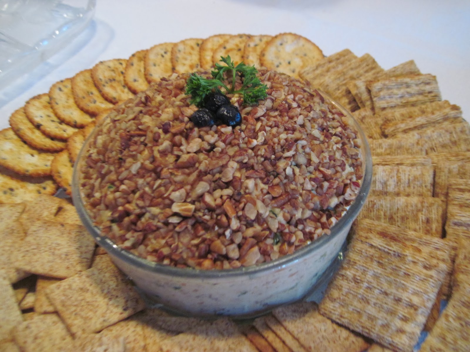 Simple. Healthy. Tasty: Zesty Dairy Free "Cheese" Ball