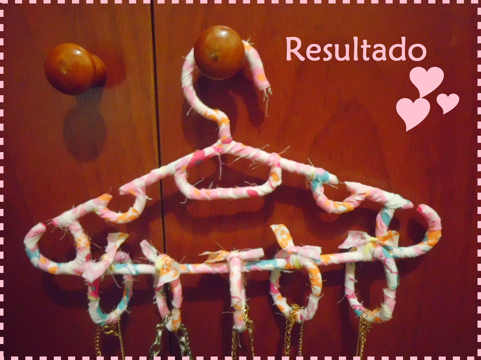 Cafe Kimchi: DIY... Colgador de collares con una percha!!!
