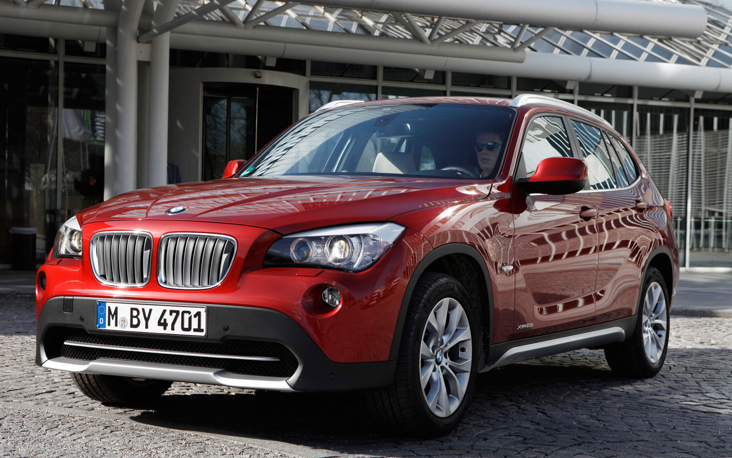 Wallpapers Scoop: 2013 BMW X1 HD Wallpapers