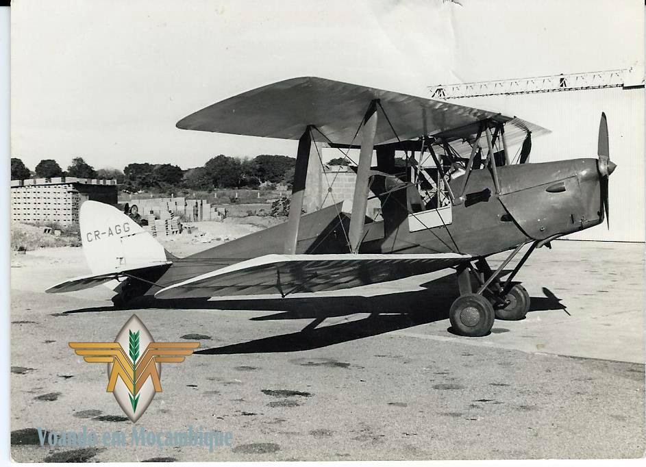 Voando em Moçambique: 859 - CR-AGG - DeHavilland DH82 Tiger Moth