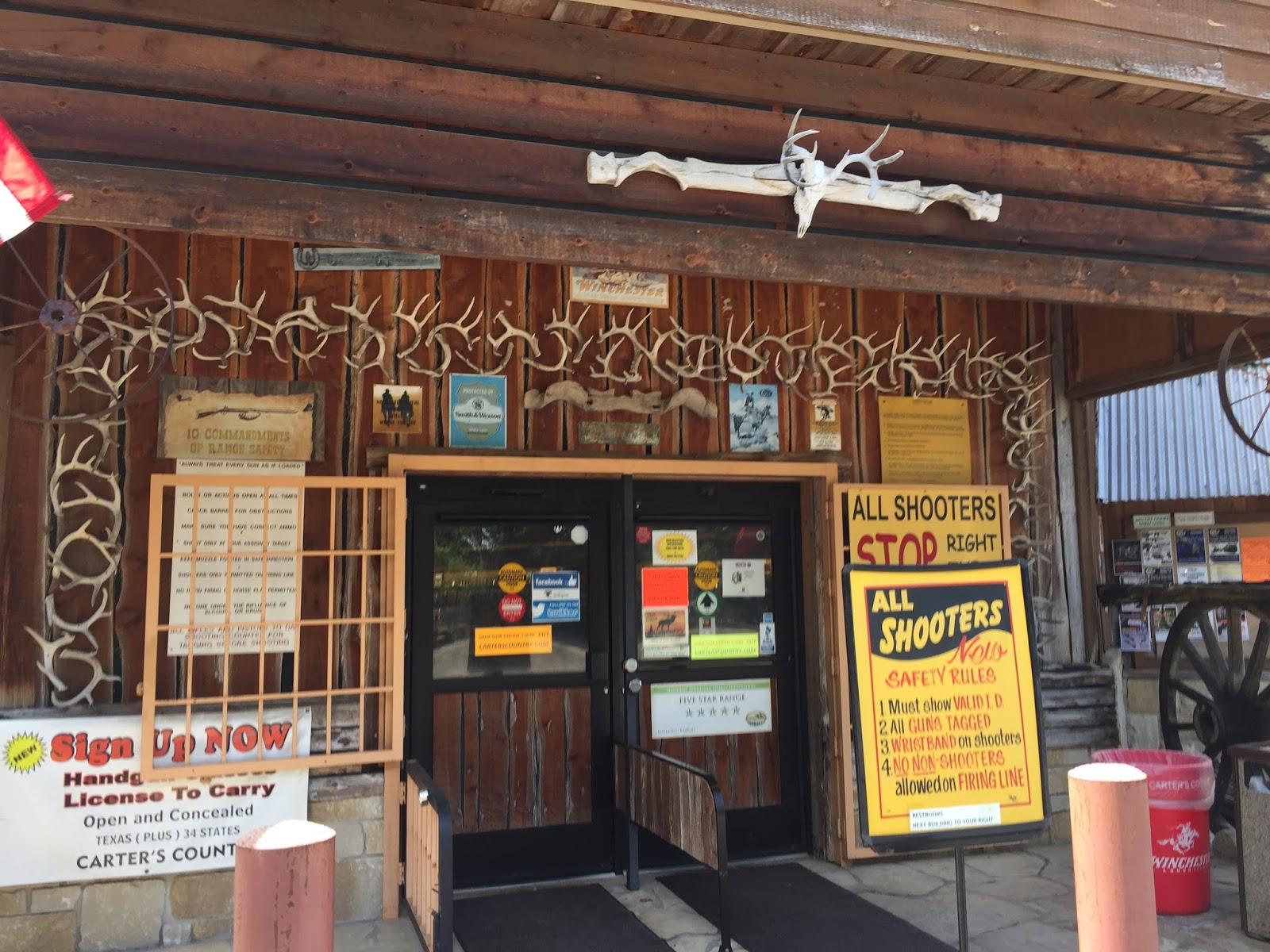 NationalForestHunter: Carter's Country Outdoors - A Texas Tradition