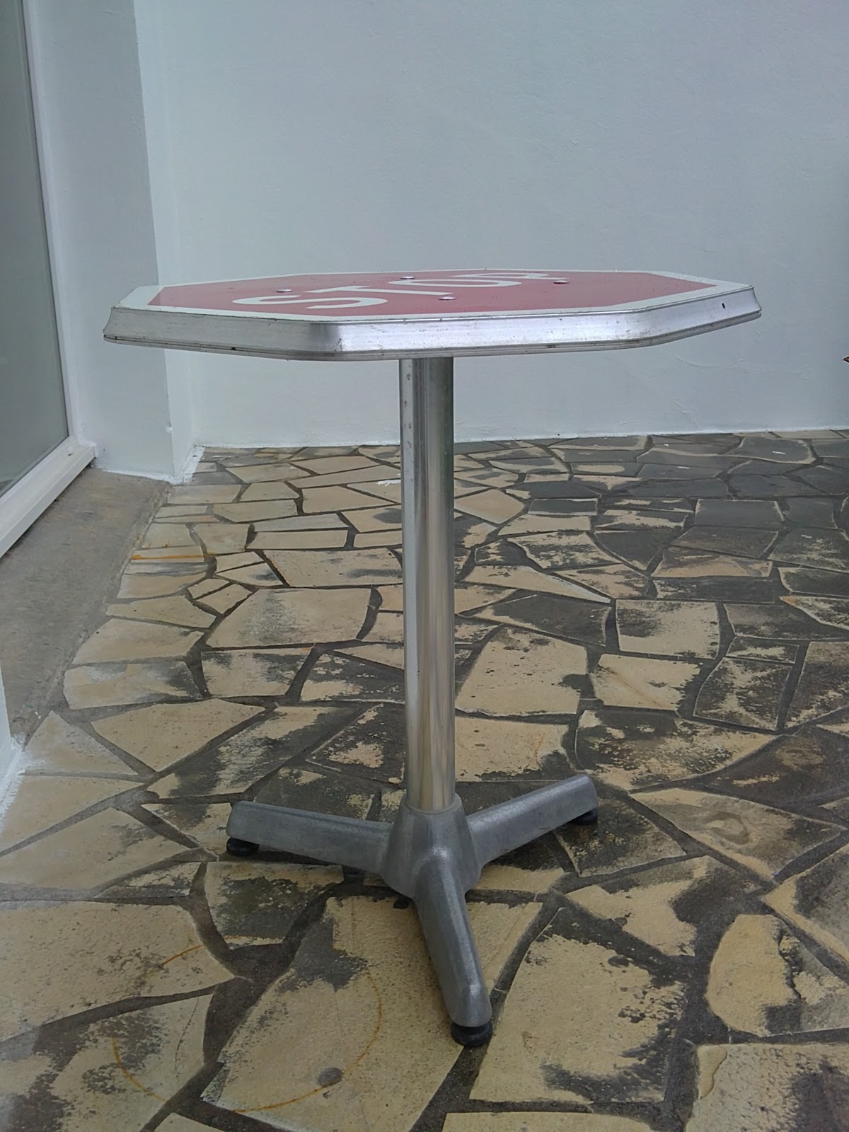 L'atelier de Droverland: Stop au vol de panneaux