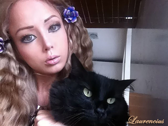 Foto Valeria Lukyanova Manusia Barbie dari Ukraina - Laurencius