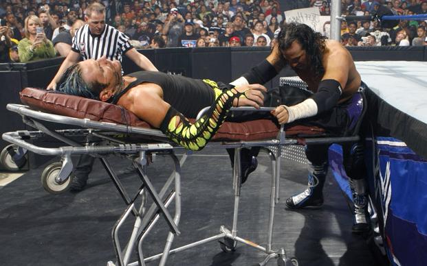 WWE CHAMPION 2011: jeff hardy vs matt hardy