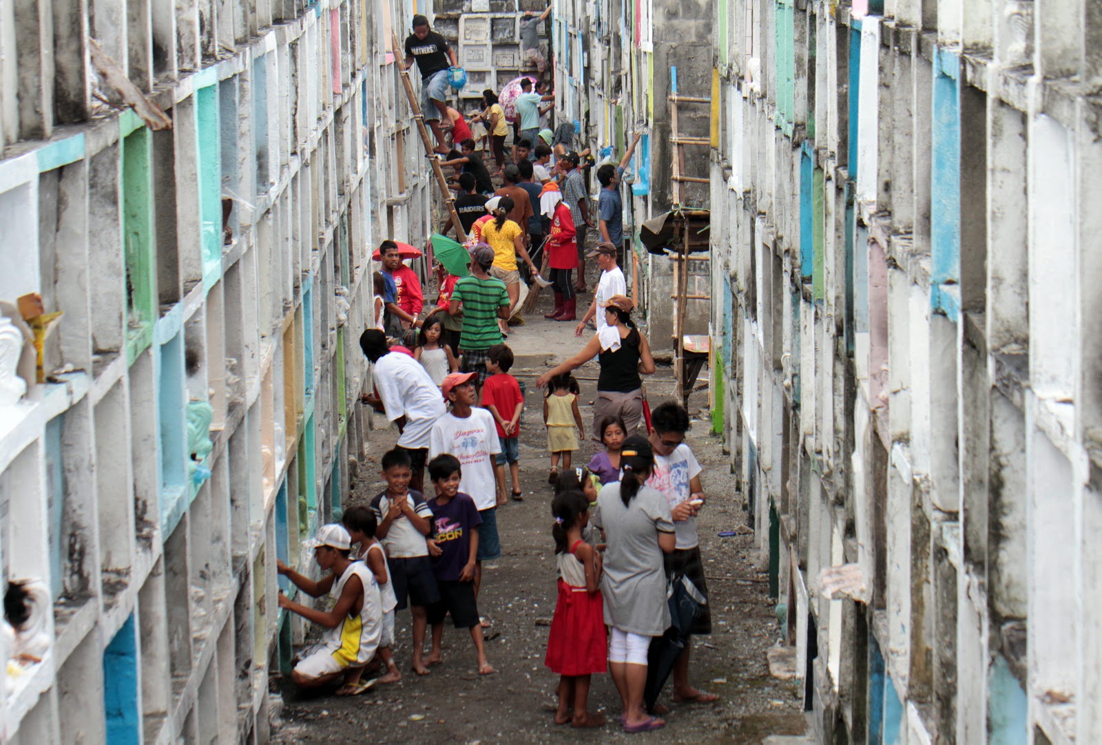 Alive, The Journey!: Undas 2011