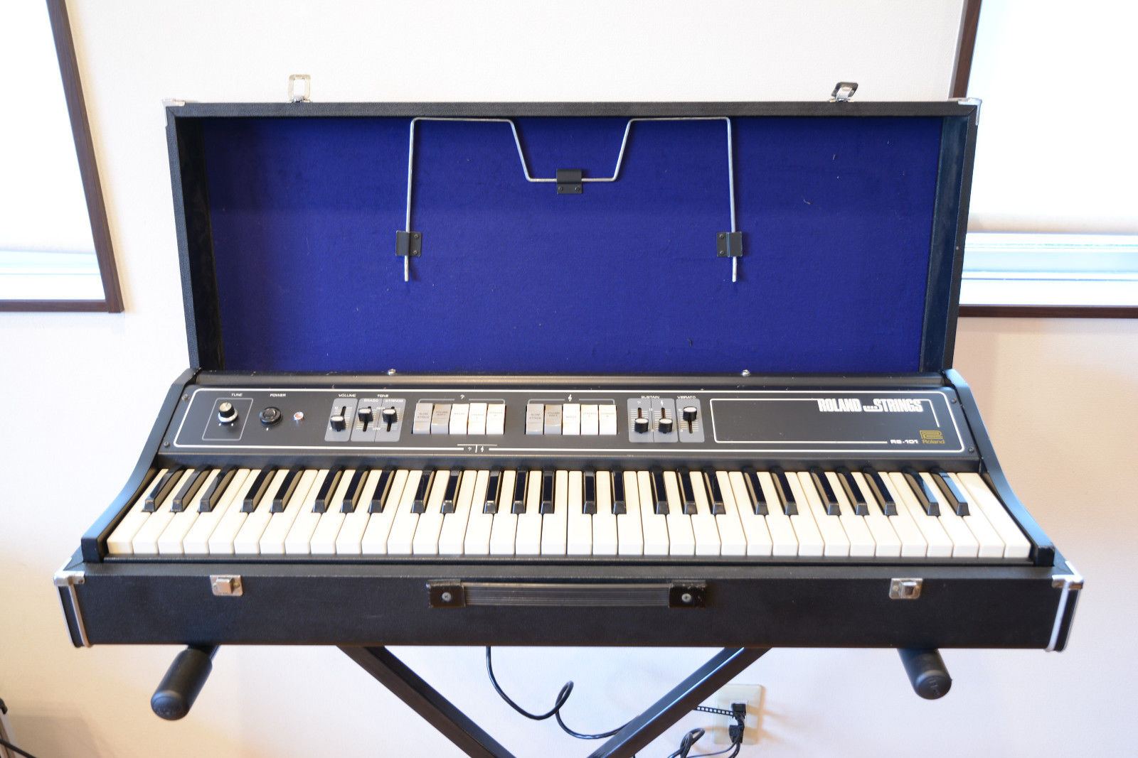 MATRIXSYNTH: Roland RS-101 Strings string/brass synthesizer