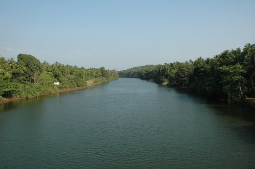KERALA THE LAND OF RIVERS /FISHES WATERFALLS/ BEACH/ LAKE/ DAMS ...