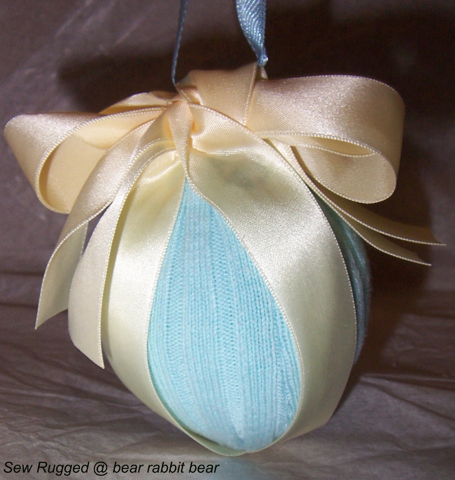 Sew Rugged @ Bear Rabbit Bear {no sew knitted ornament}