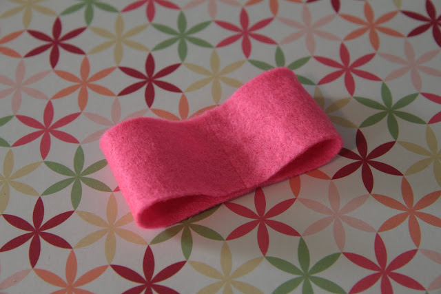 simple Serendipities: Felt Bow Tutorial