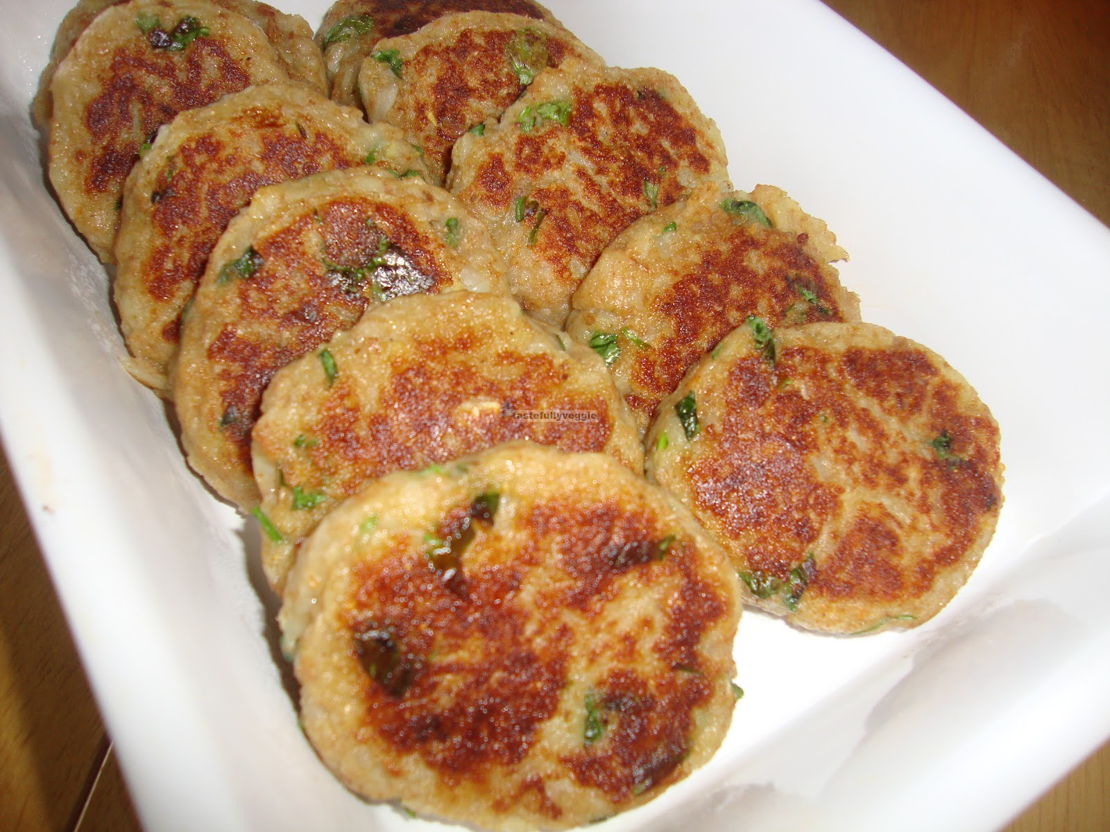 Tastefully Veggie ...: Aloo Tikki
