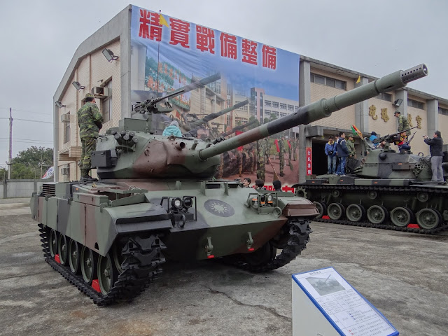 Blair's 軍事,警察及消防攝影: M41D 輕型坦克