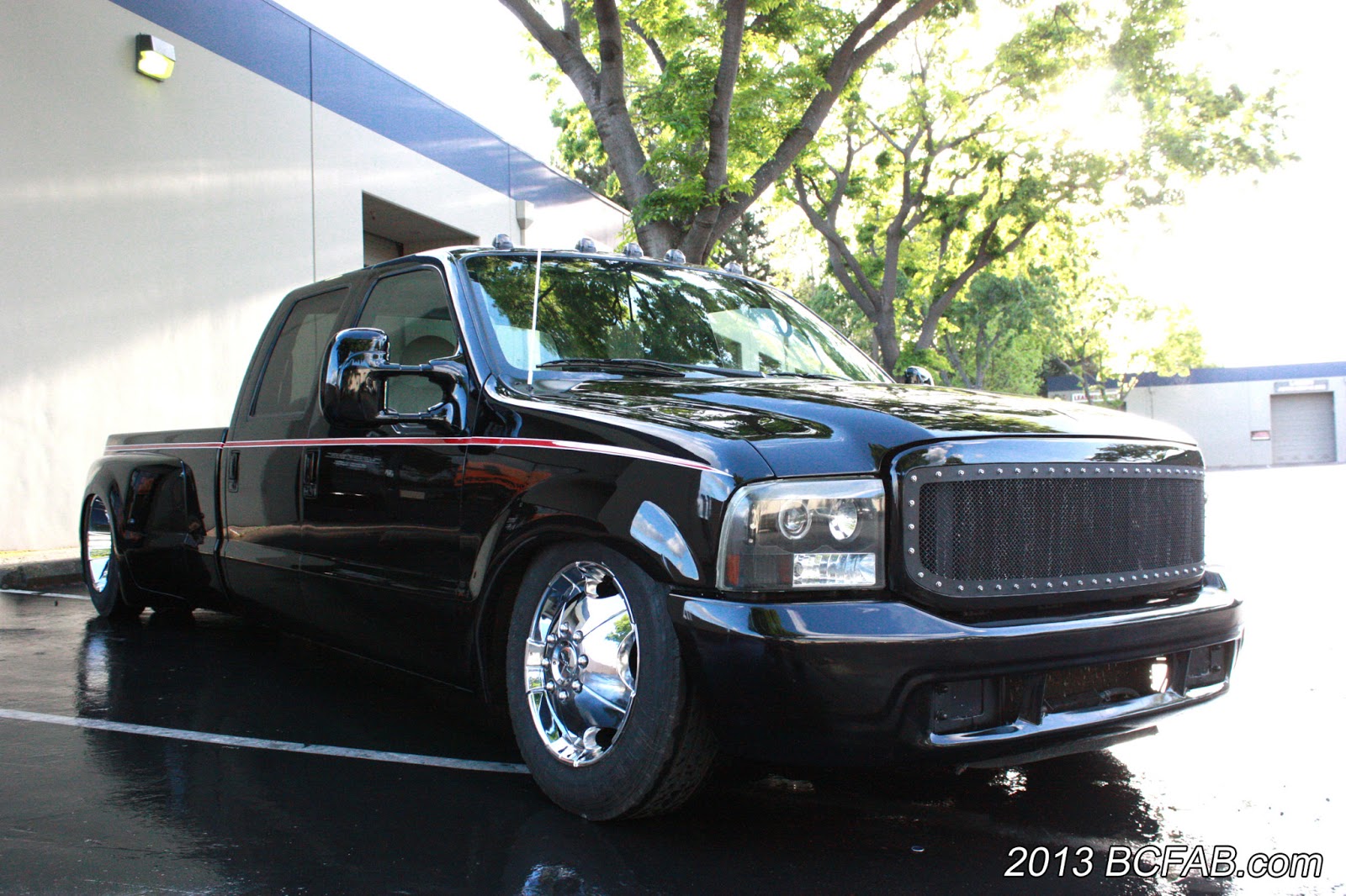 BC Fabrication: Ricky's F350 Dually - Fresh Paint!