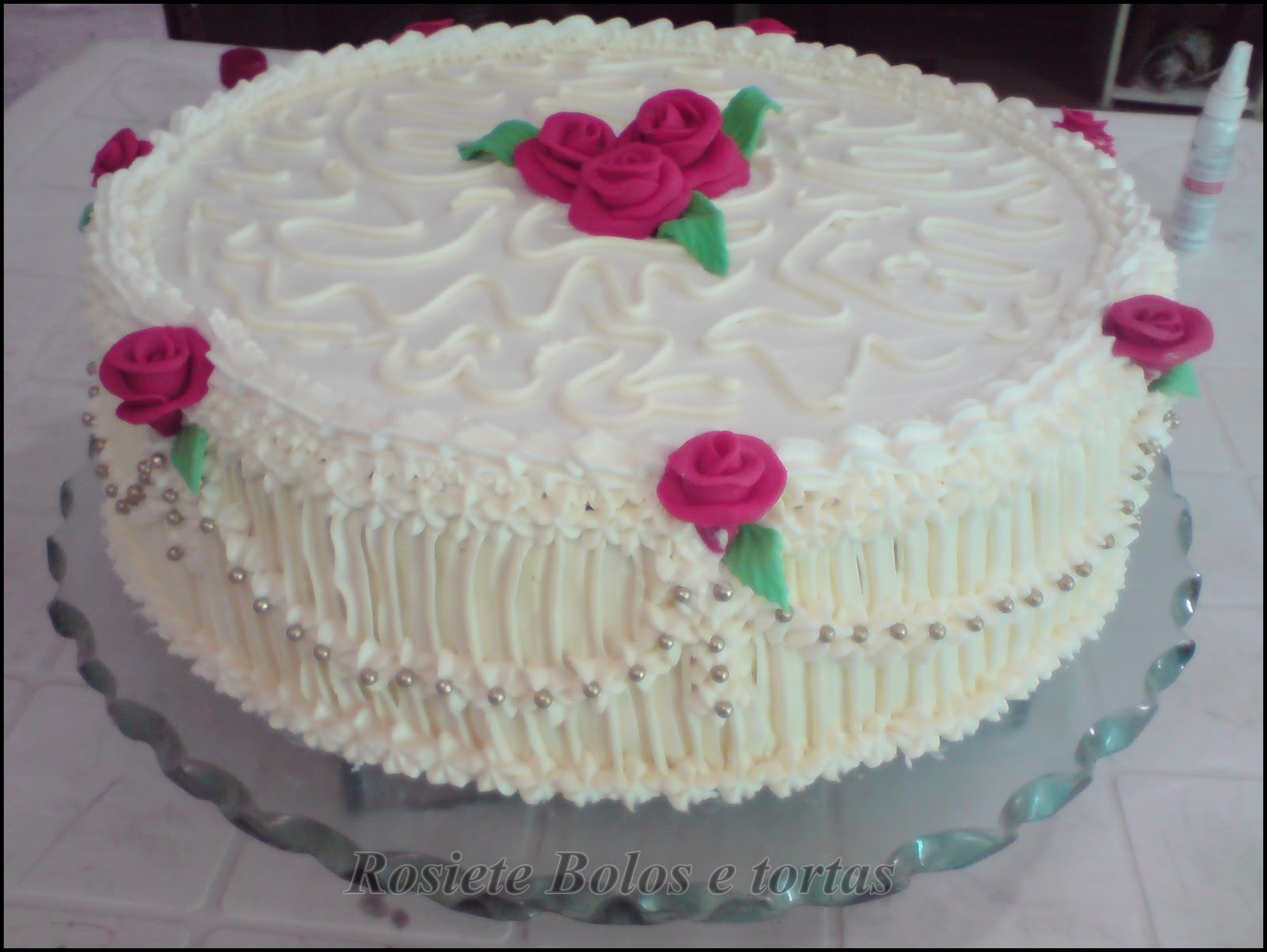 Rosiete Bolos e Tortas: Bolo com glacê