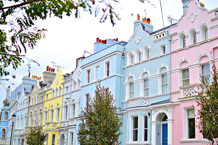 A Colorful Tour of Notting Hill – HistoryinHighHeels