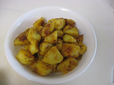 Revathi's Cook Book: Plain Potato Fry