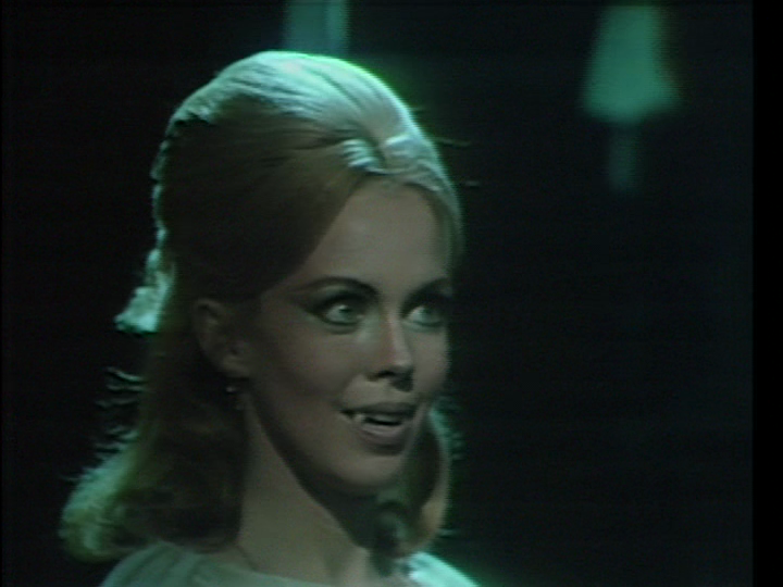 Shadows on the Wall: An Online Dark Shadows Fanzine: Angelique the Vampire