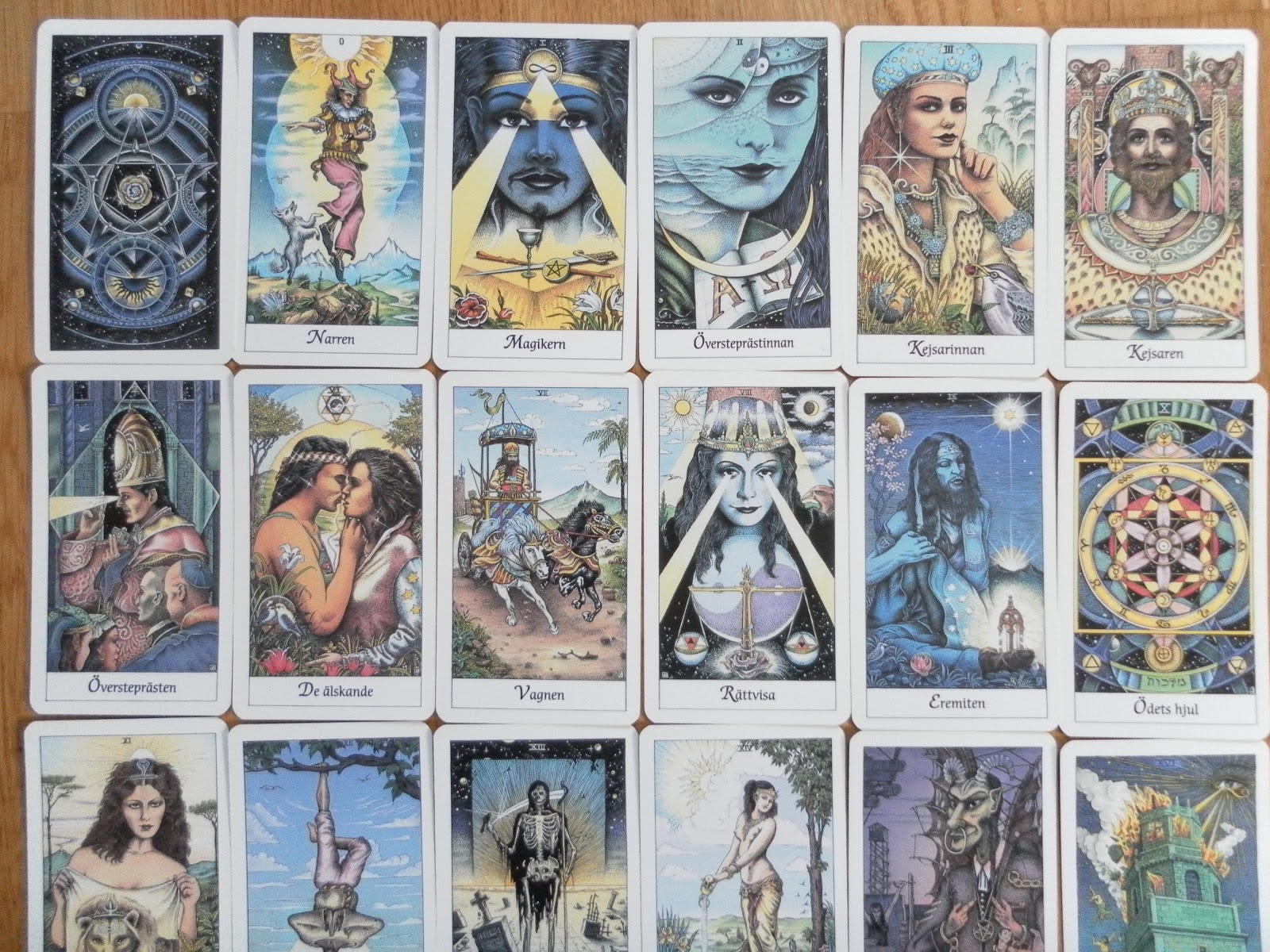 Wiccan Fusion: Cosmic Tarot