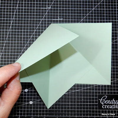 Beccy's Place: Tutorial - Pyramid Cards