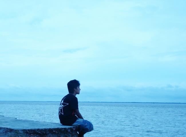 A Boy with Loneliness I am so Lonely I'm So Lonely...