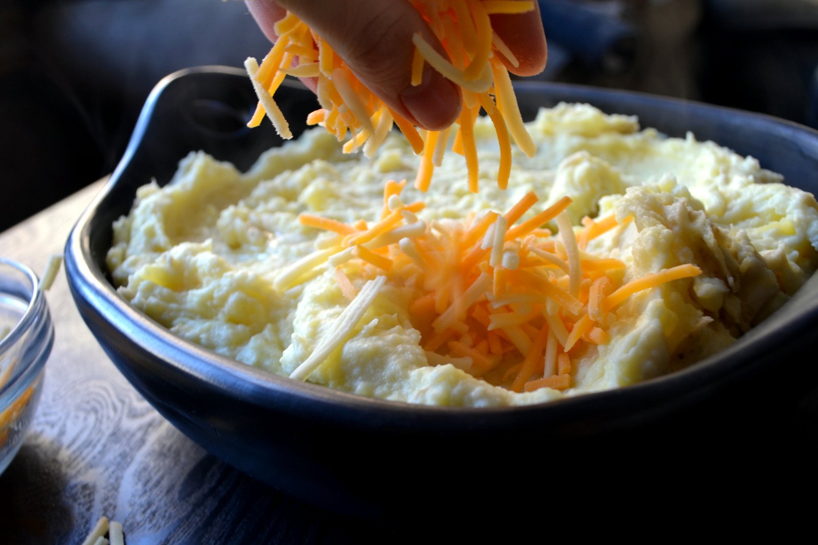 Hardly Housewives: Loaded Mashed Potatoes