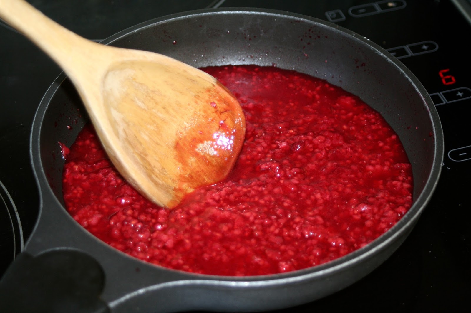 Vegetarisk mat åt alla!: Chia-sylt (hallon)