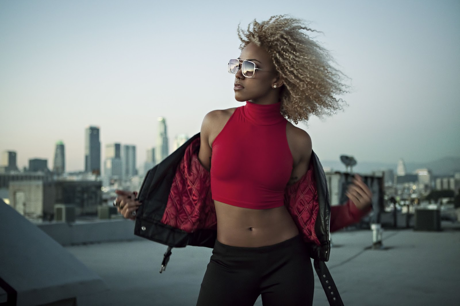 Club Skirts Dinah Shore Weekend Palm Springs: POP MUSIC SENSATION K ...