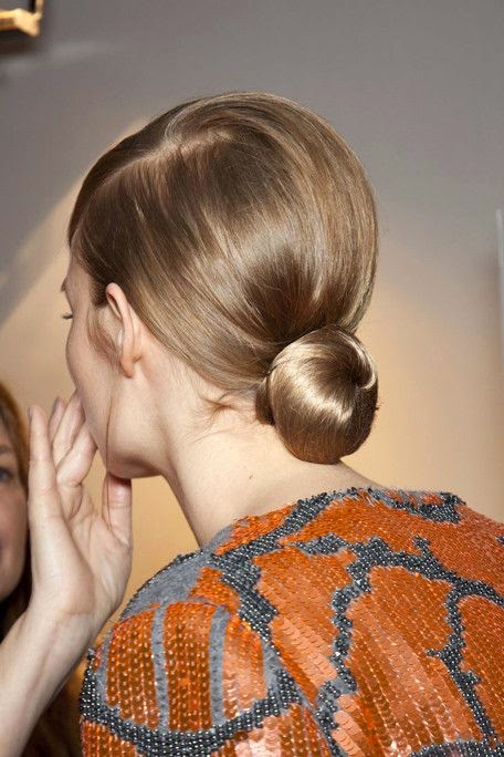 I want pretty: Hair- Chongos "sleek"- lisos y brillantes-/ Sleek Buns!