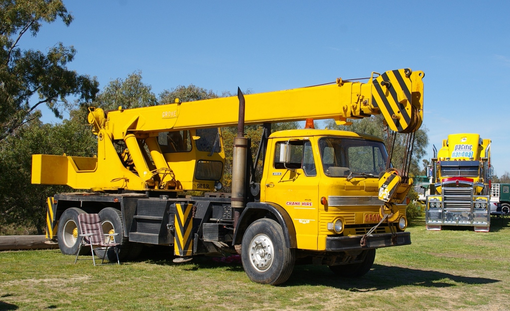 Historic Trucks: ATHS Truck Show at Echuca 2013 - Part 3 - American ...