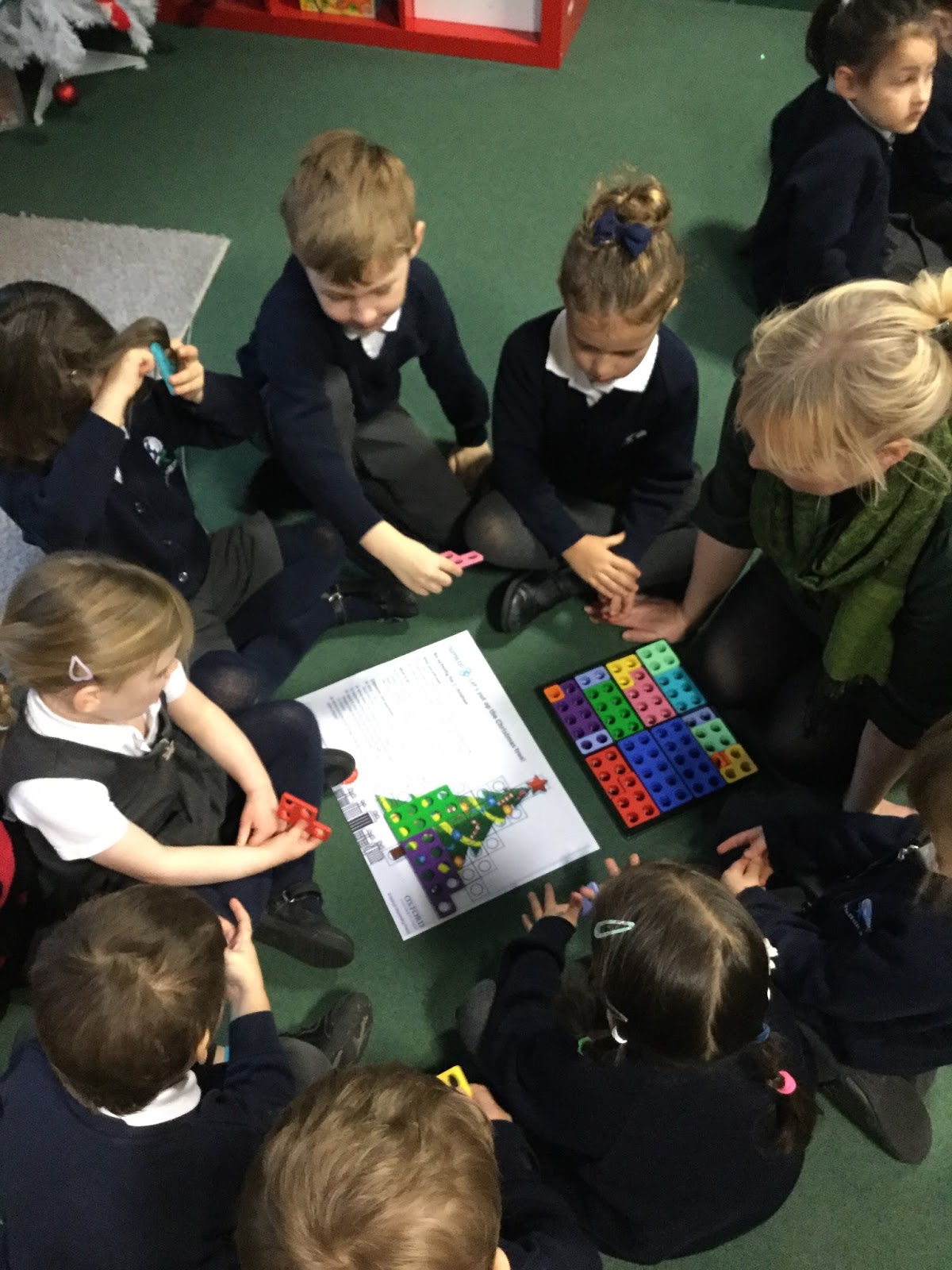 Windhill21: Numicon Christmas Tree!