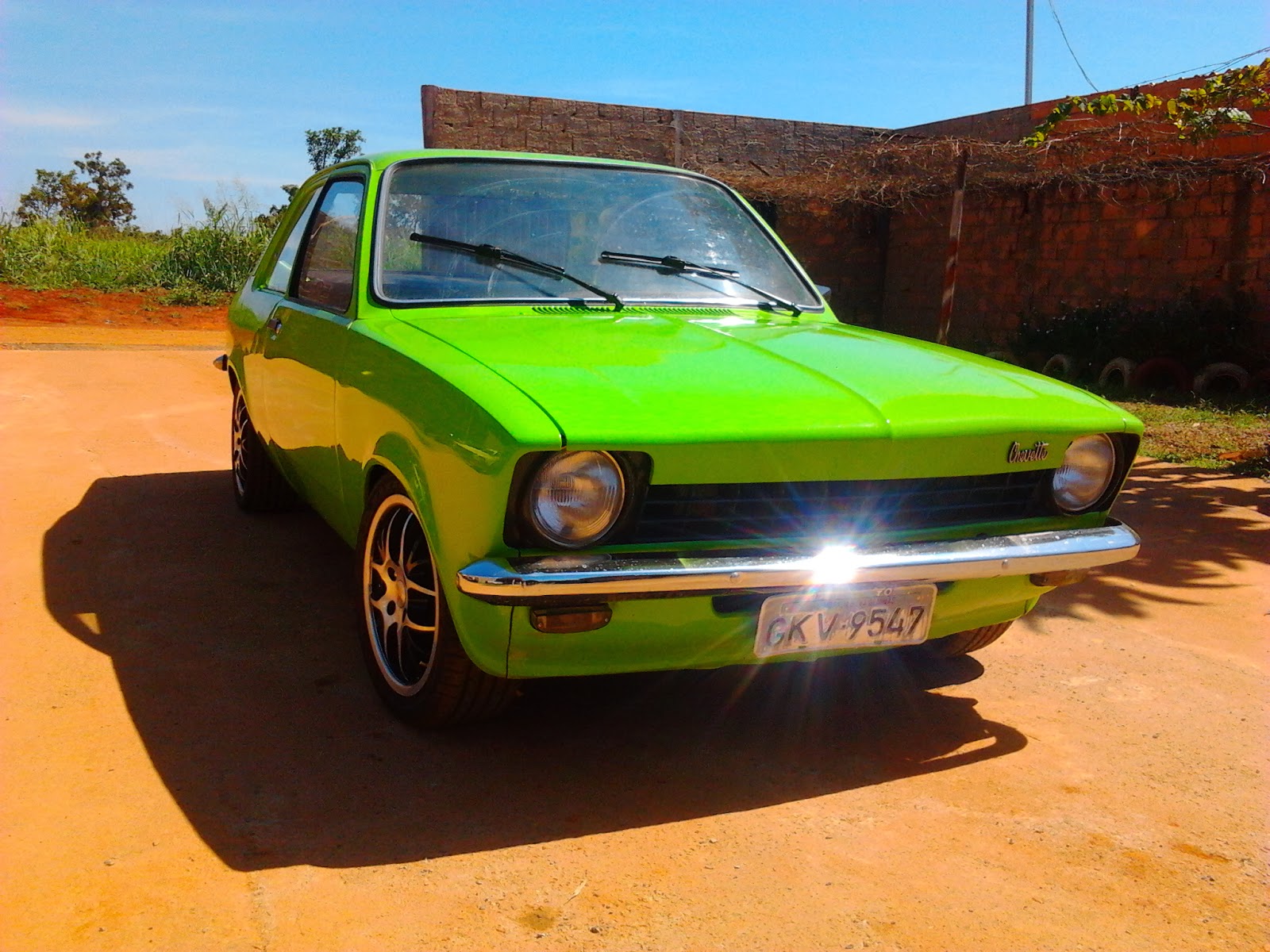AUTO TUNING: Chevette verde