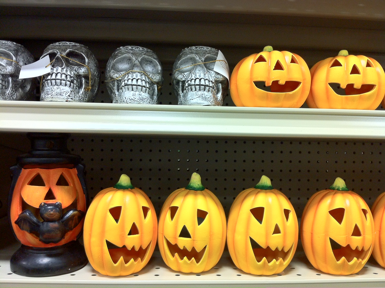 Vintage Halloween Collector: Halloween 2013 at Garden Ridge #1