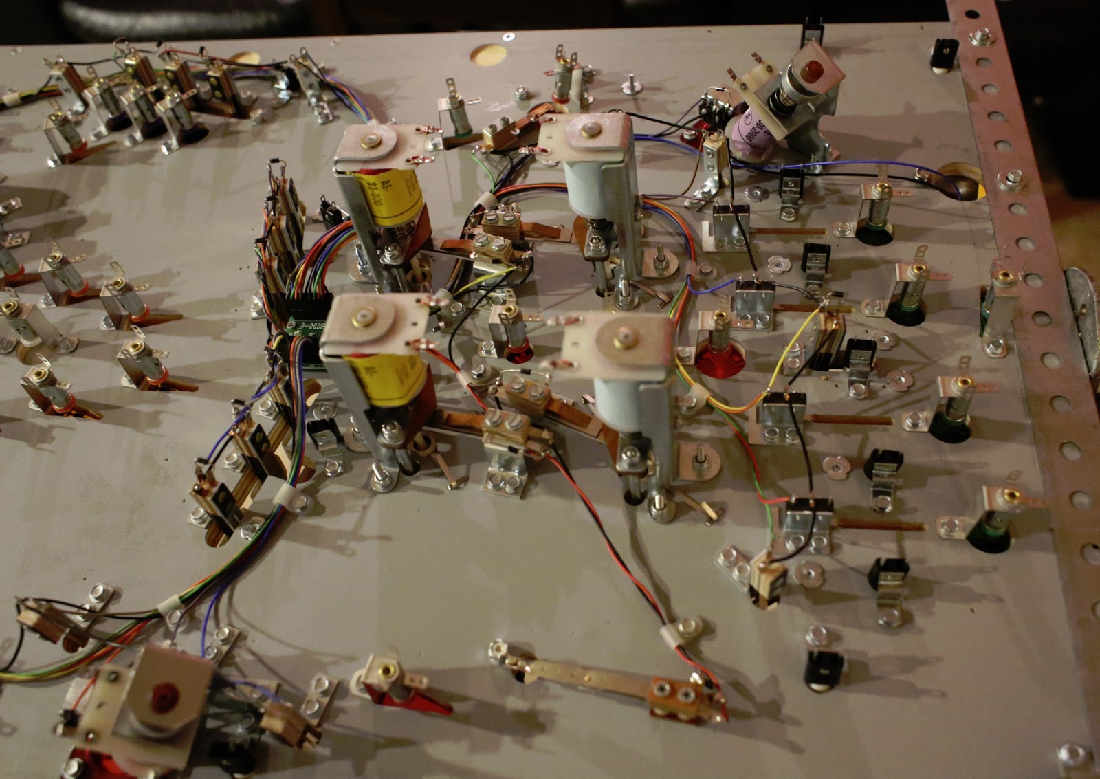 Pinball Chameleon's Guide to DIY Pinball Machine Construction: The ...