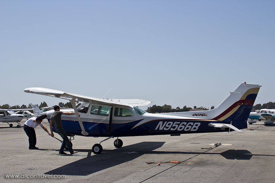 TRAVEL WITH ME: Orange County Flight Center, John Wayne Airport,CA