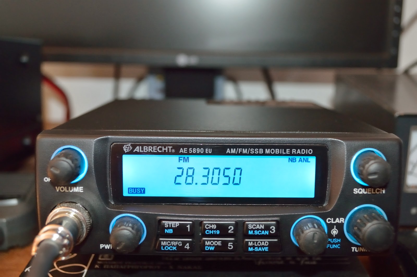 Delta Loop Antenna 10m-11m + Balun 4:1