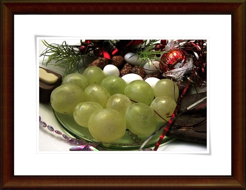 COSAS DE LOCO: ¿Por qué tomamos doce uvas en Nochevieja?