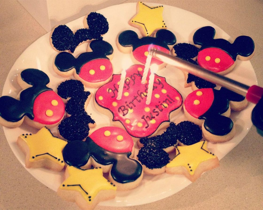 Sweet Handmade Cookies: Mickey Mouse Birthday Cookies