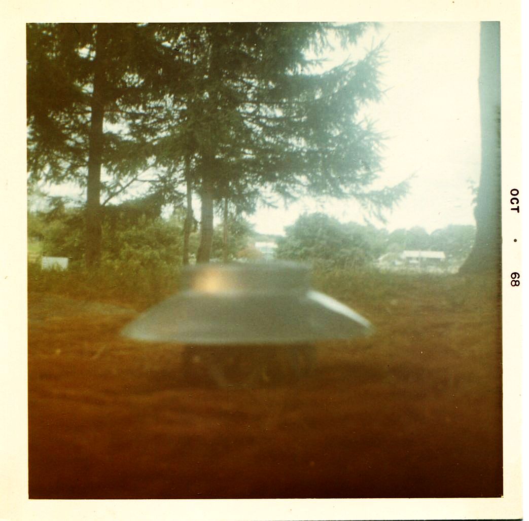 Bill's Photos: Flying Saucer (Plastic Toy) From "The Invaders" TV ...