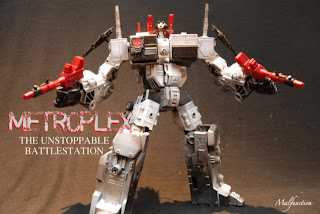 TRANSFORMERS: Metroplex