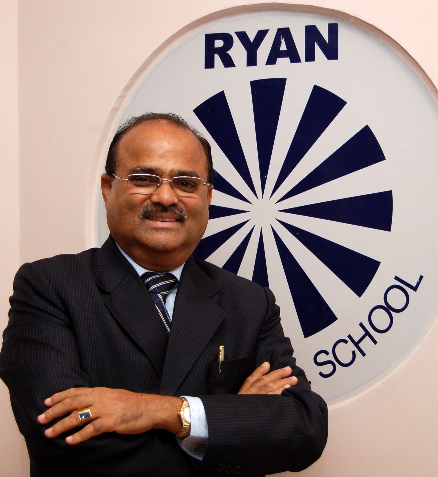 LIVING ON THE GREEN PLANET : Chairman Sir Dr. Augustine F. Pinto